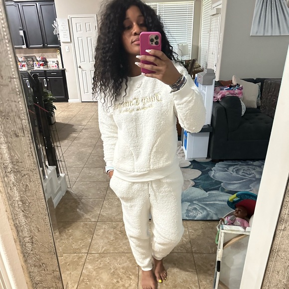 Juicy Couture | Intimates & Sleepwear | Nwt Juicy Couture Cozy Pj Set ...